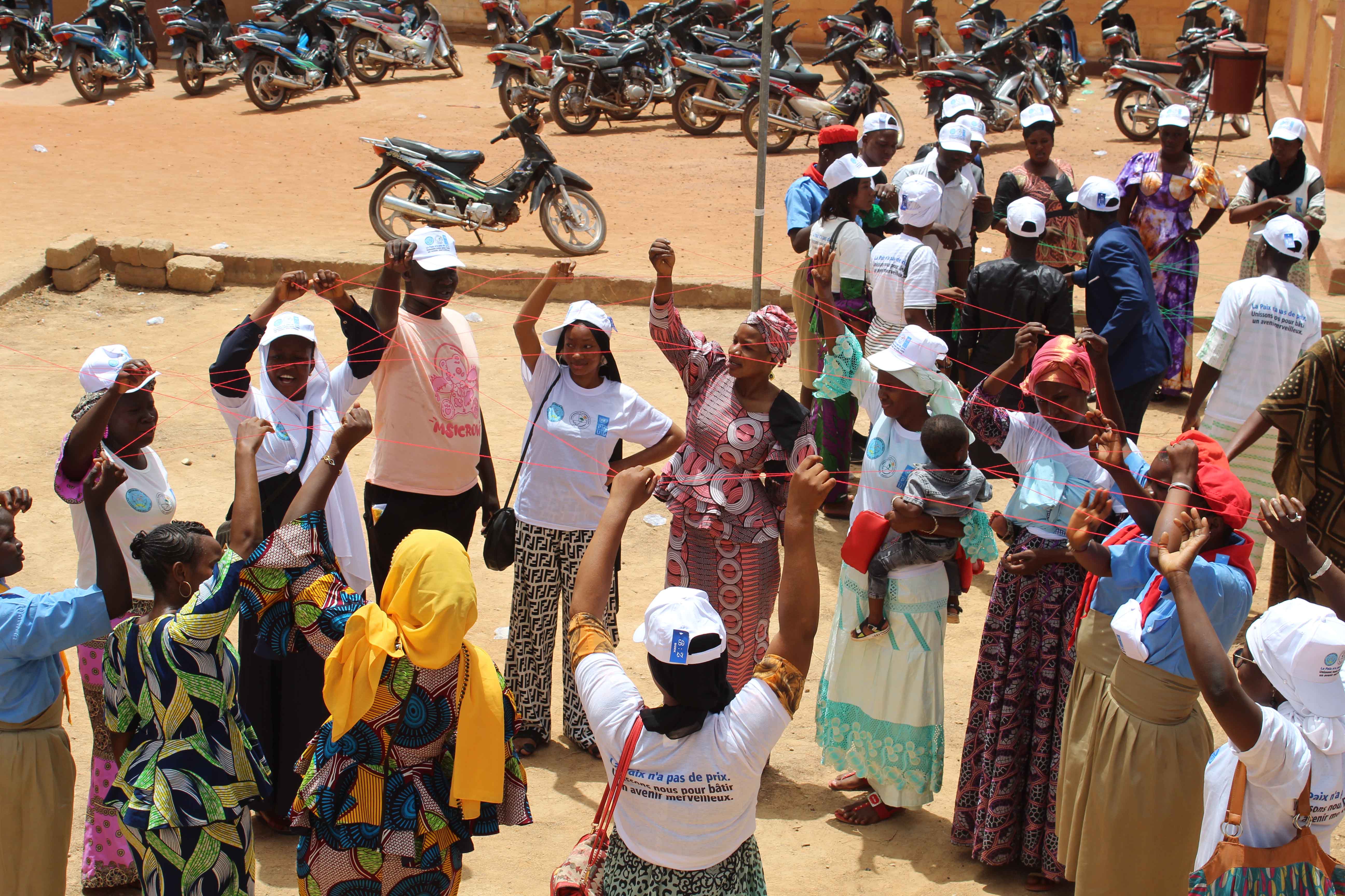Journée de cohésion sociale entre les jeunes du centre du Mali ...