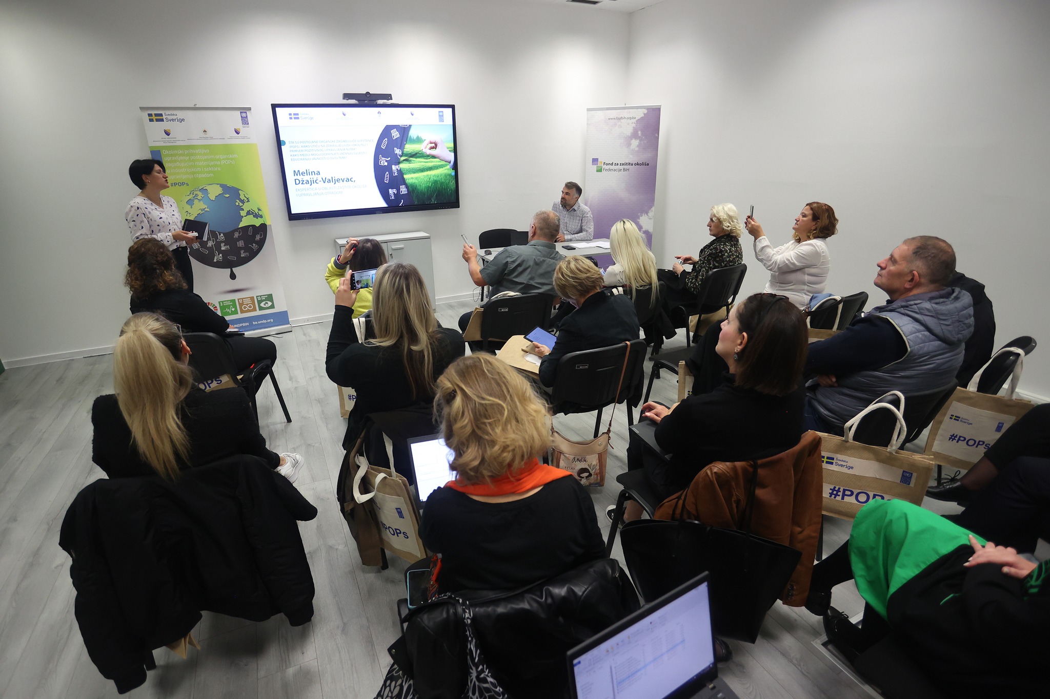 Educational workshops on sustainable and responsible management of ...
