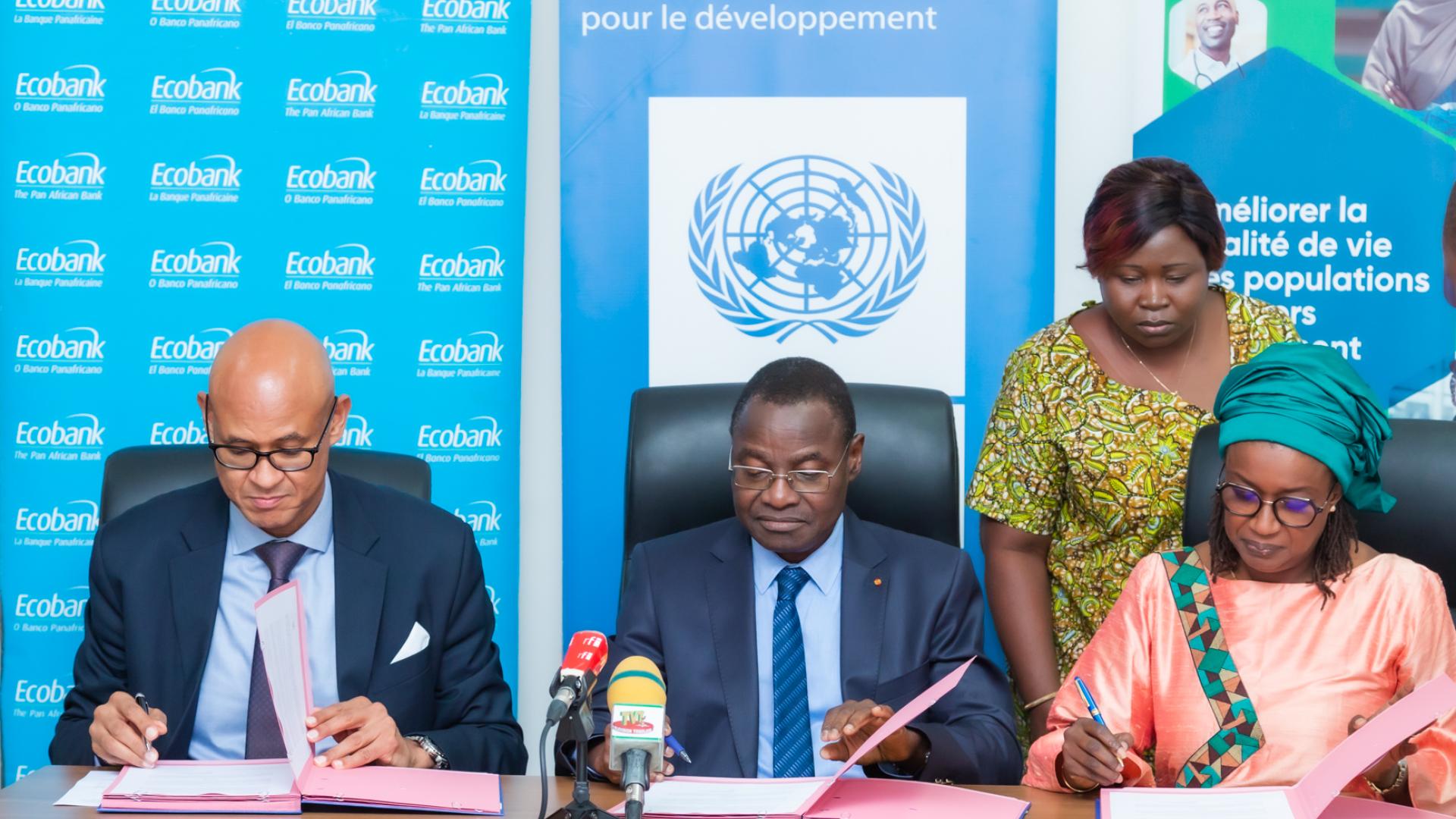 Cérémonie de signature de la convention entre le PNUD-Groupe ECOBANK ...