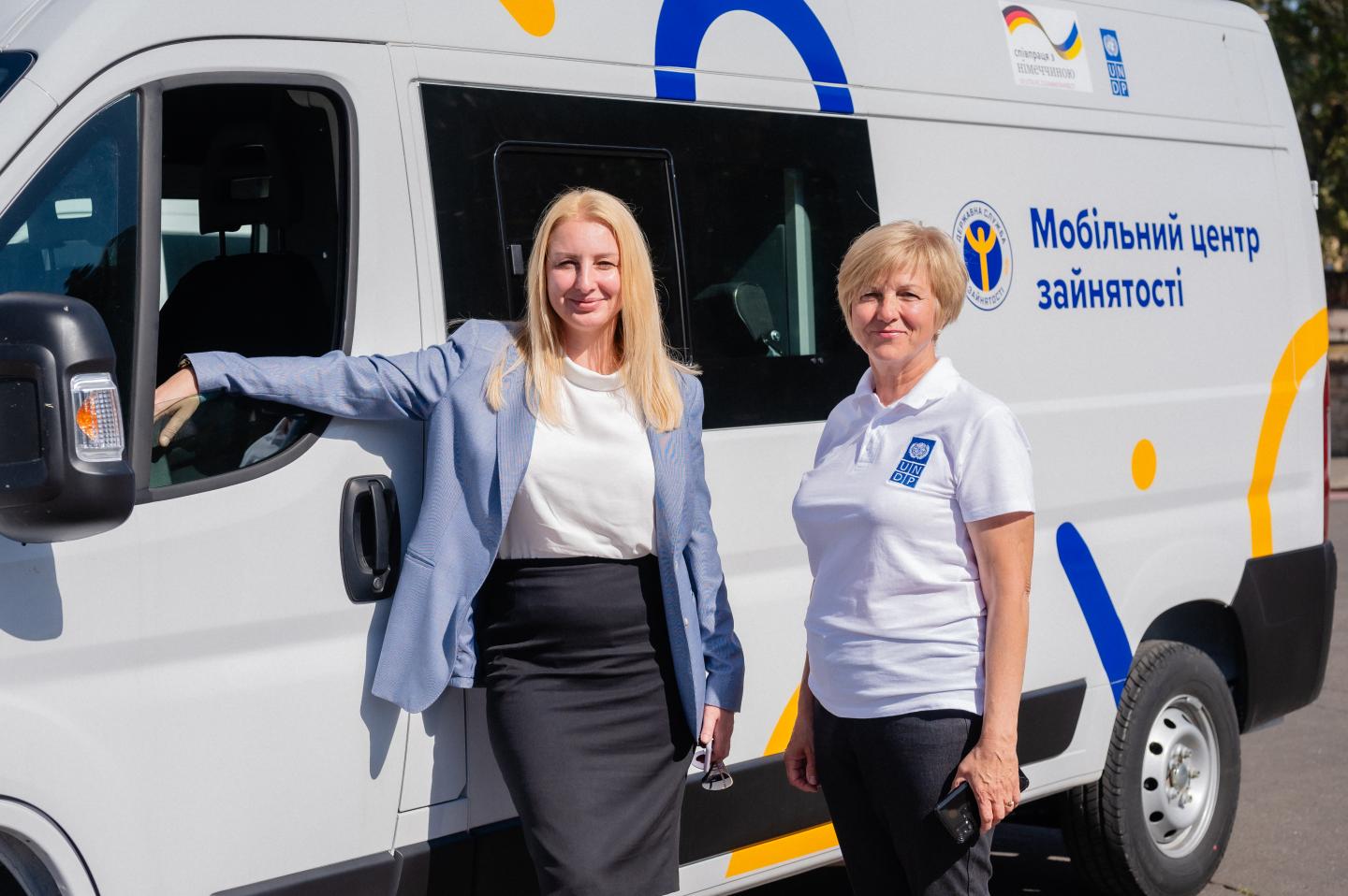 Reaching remote communities with mobile employment centres | United ...